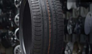 7 Perbandingan kualitas ban Accelera vs Dunlop — Halohonda